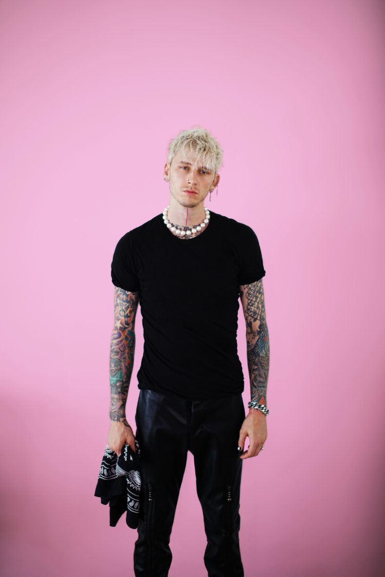 Machine Gun Kelly veröffentlicht Video zur neuen Single “love race ...