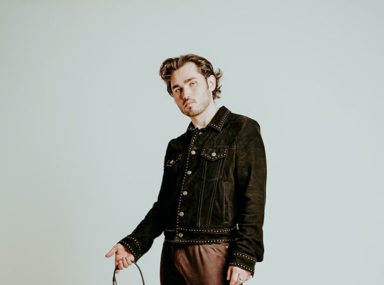 Moss Kena veröffentlicht Debütsingle! - "Primadonna"