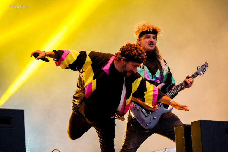 Electric Callboy präsentieren „Arrow of Love“ Video mit YouTuber Kalle ...