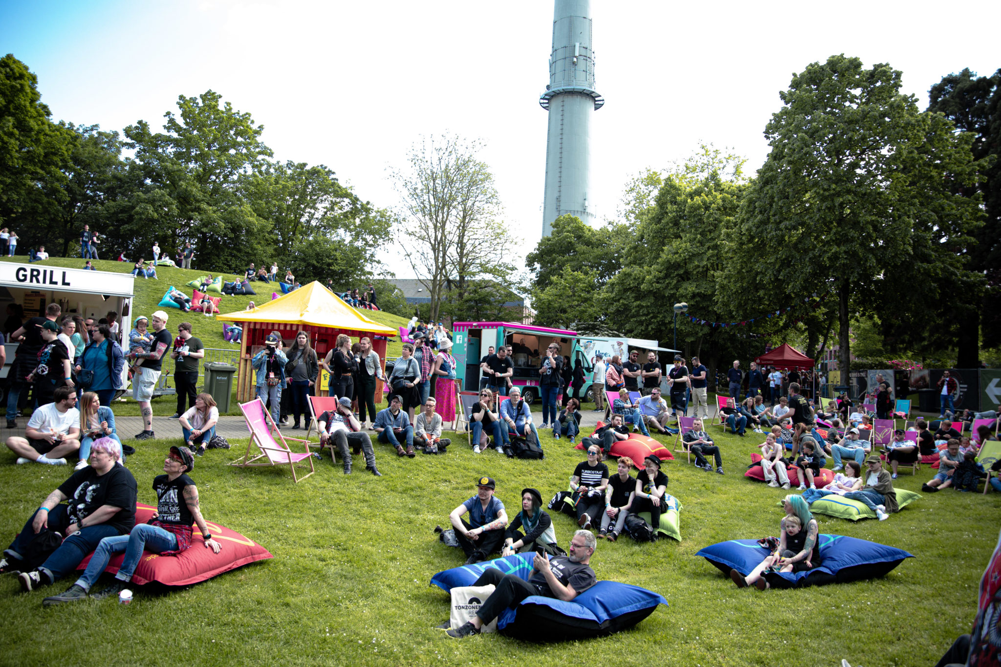 Das EselRock 2023 Festival in Wesel Tag 1 - Der Freitag - Radio:Active ...